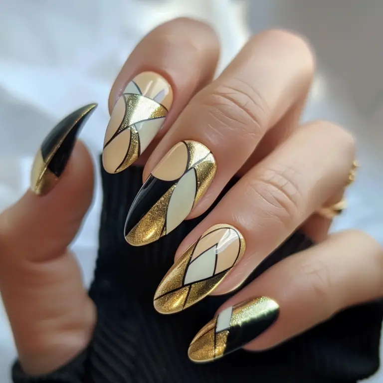13 Dazzling Gold Nail Ideas To Sparkle Your Fingers – NeedleStar