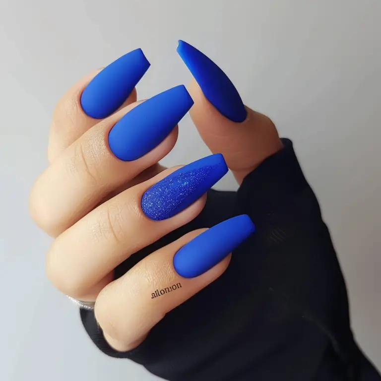 10 Acrylic Nails That Rule In Royal Blue – NeedleStar