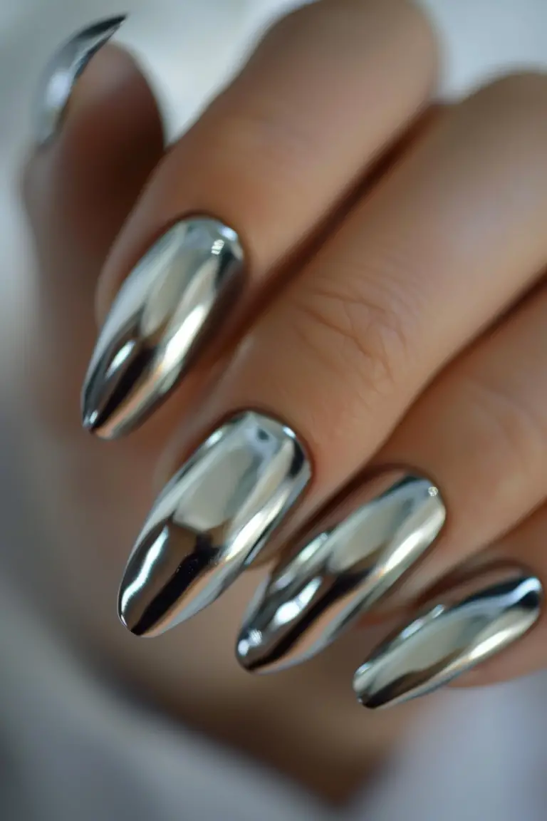 13 Futuristic Nail Art Designs For A Modern Edge – NeedleStar