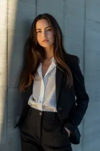 13 Stylish And Appropriate Graduation Guest Attire – NeedleStar