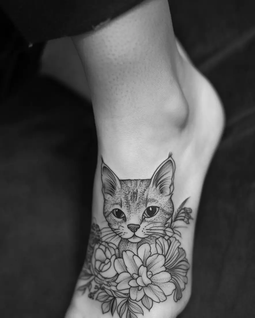 13+ Beautiful Feet Tattoos For Women To Inspire You – NeedleStar